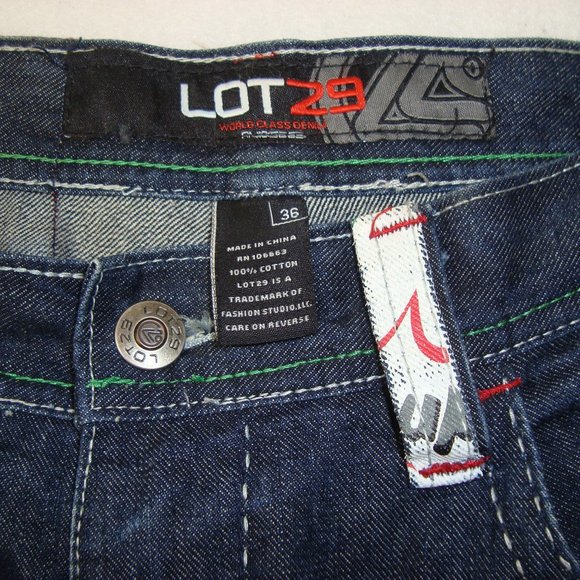 Lot 29 | Jeans | Lot 29 Looney Tunes Marvin Martian Wide Leg Jeans Size ...